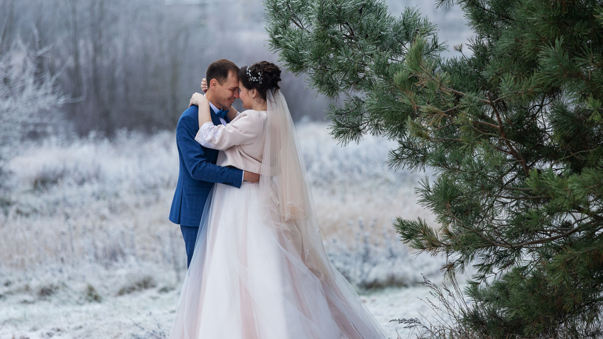 Top 5 Winter Wedding Trends, According to TikTok
