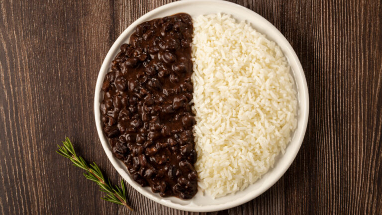 8 Ways Poor People Save Money on Food Bills