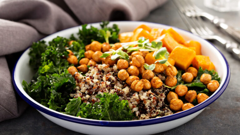 8 Ways Poor People Save Money on Food Bills